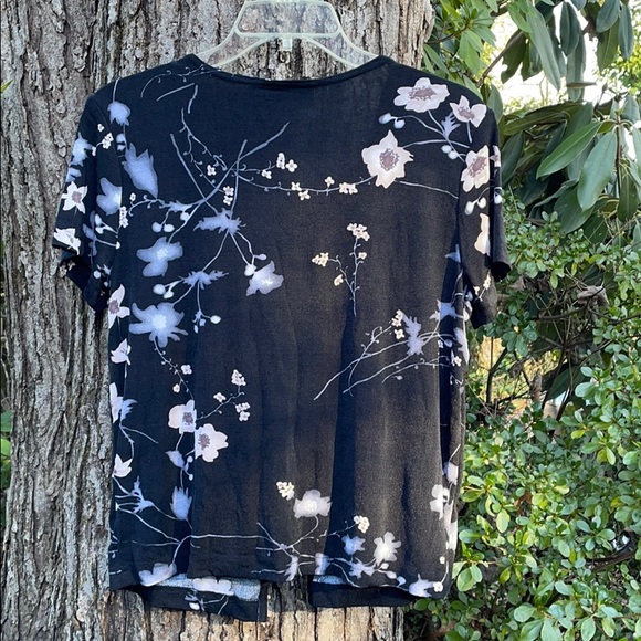 JKLA California | Tops | Jkla California Blk Floral Stretch Layer ...